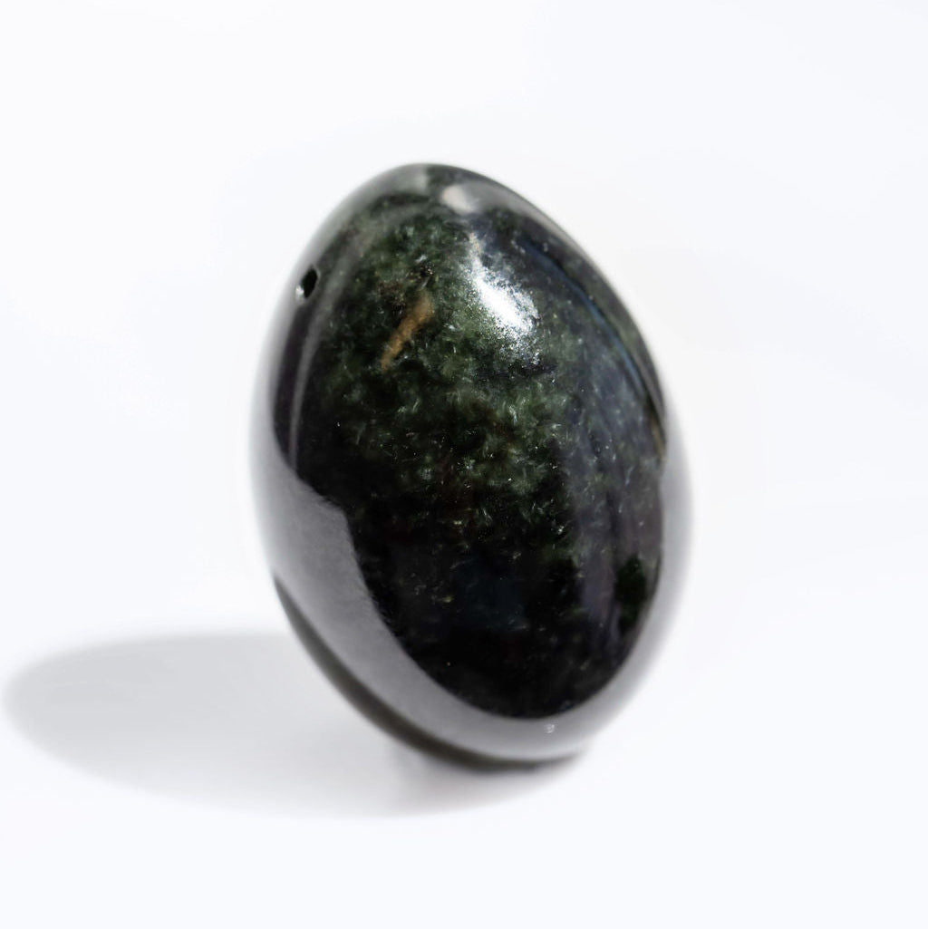 Nephrite Jade Yoni Egg - GIA Certified – Yoni Pleasure Palace USA